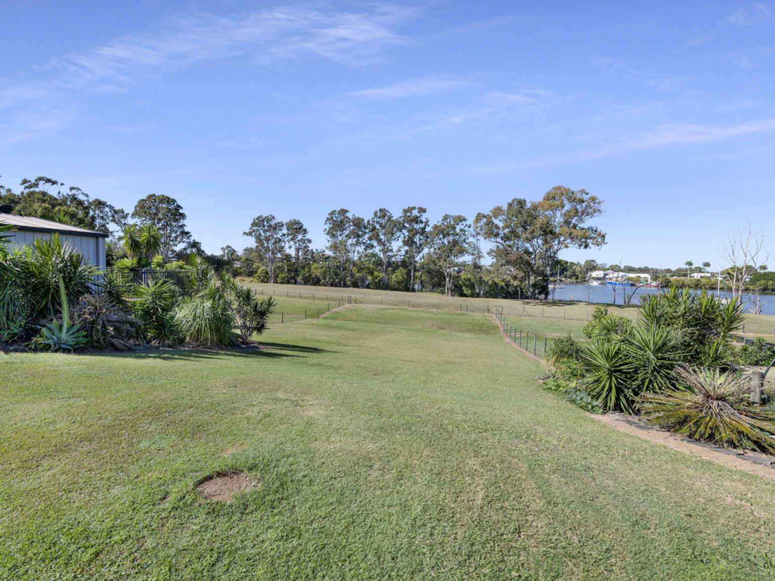 House For Sale - 25 Mariners Way Bundaberg North