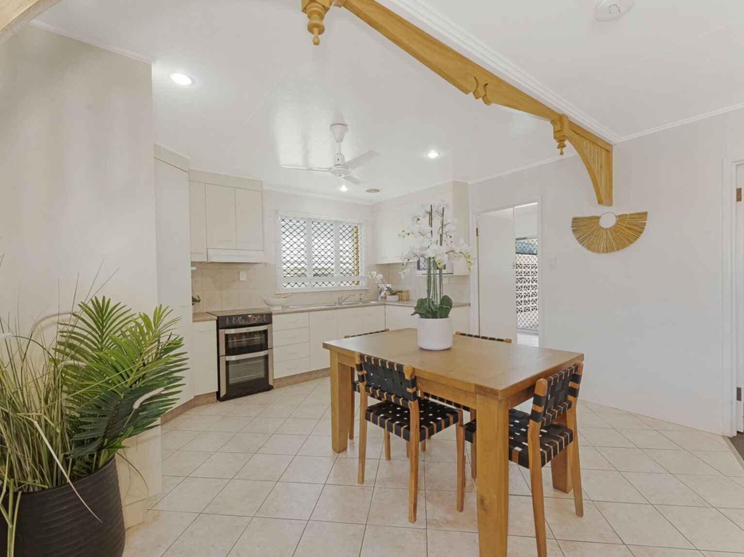 House For Sale - 100 Sims Road Kepnock