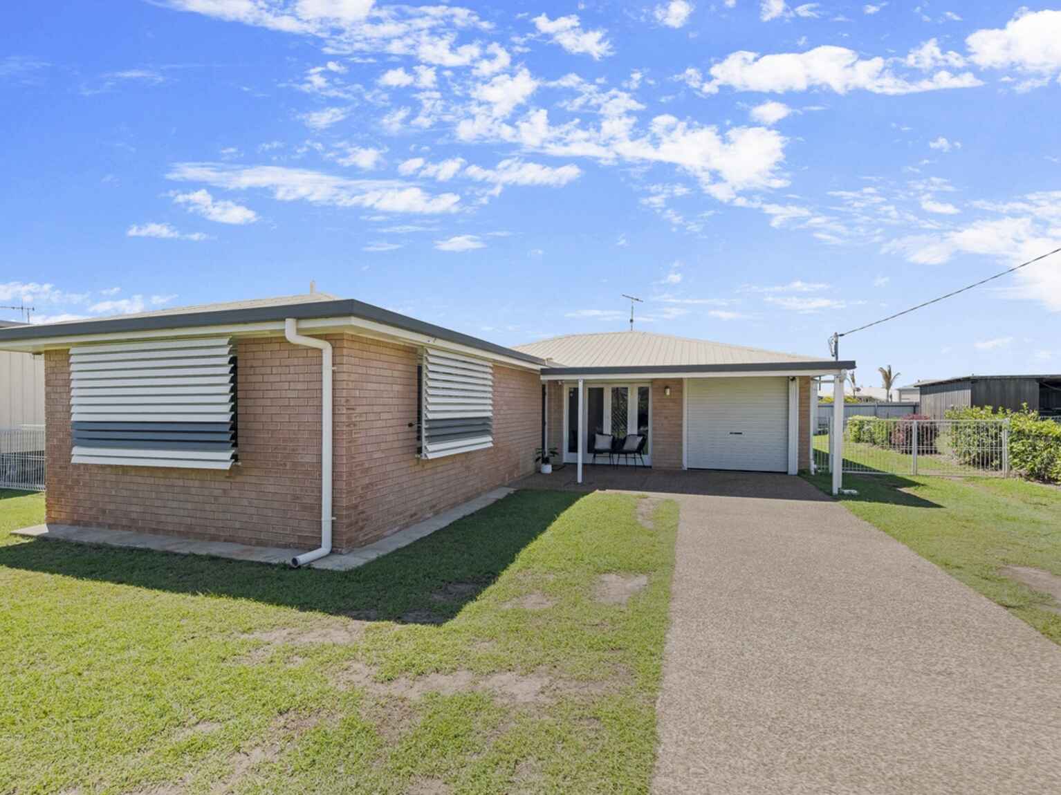 House For Sale - 100 Sims Road Kepnock